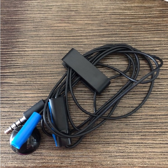 Sony | Headphones | Nwot Playstation Controller Mic And Ear Piece ...